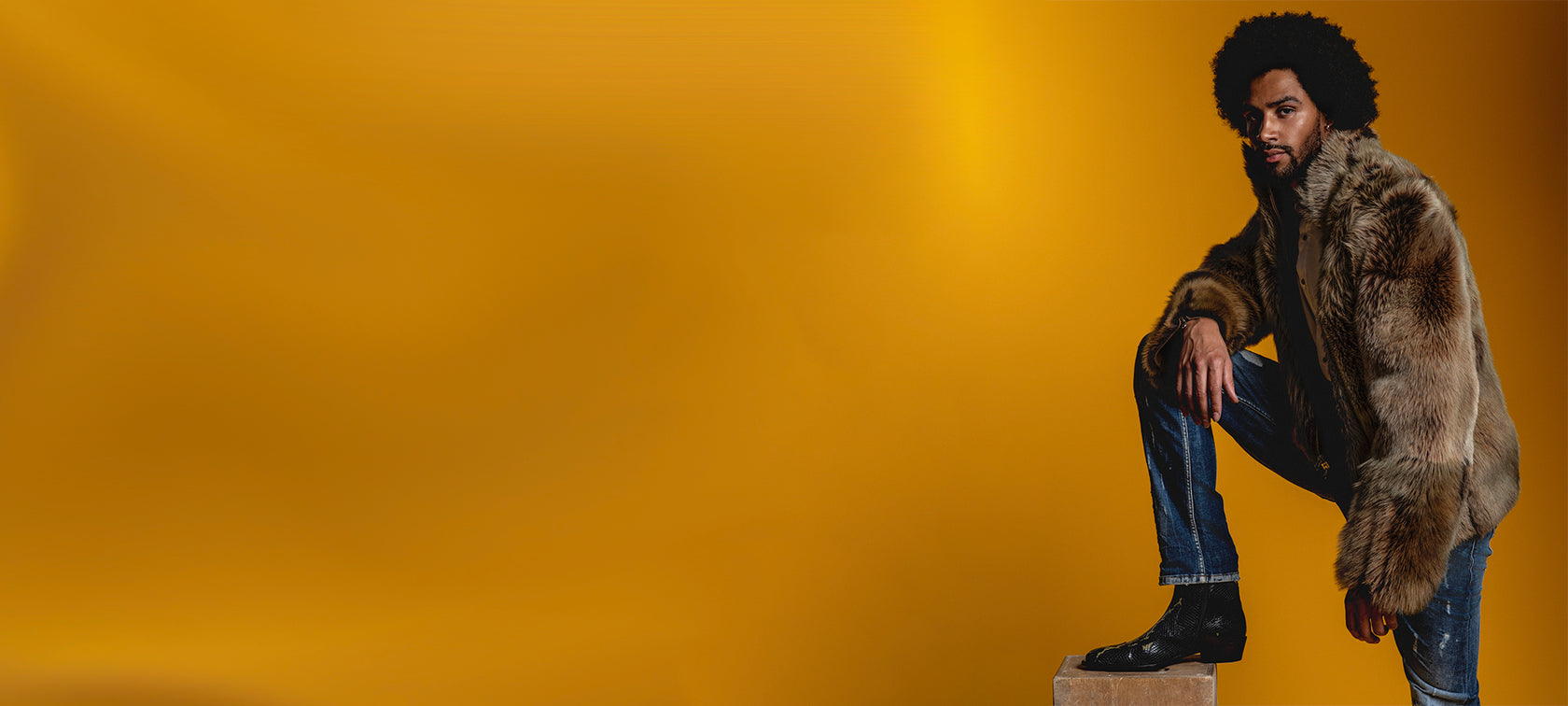 Ron Tomson | Mens Designer Clothing - Fashion Forward