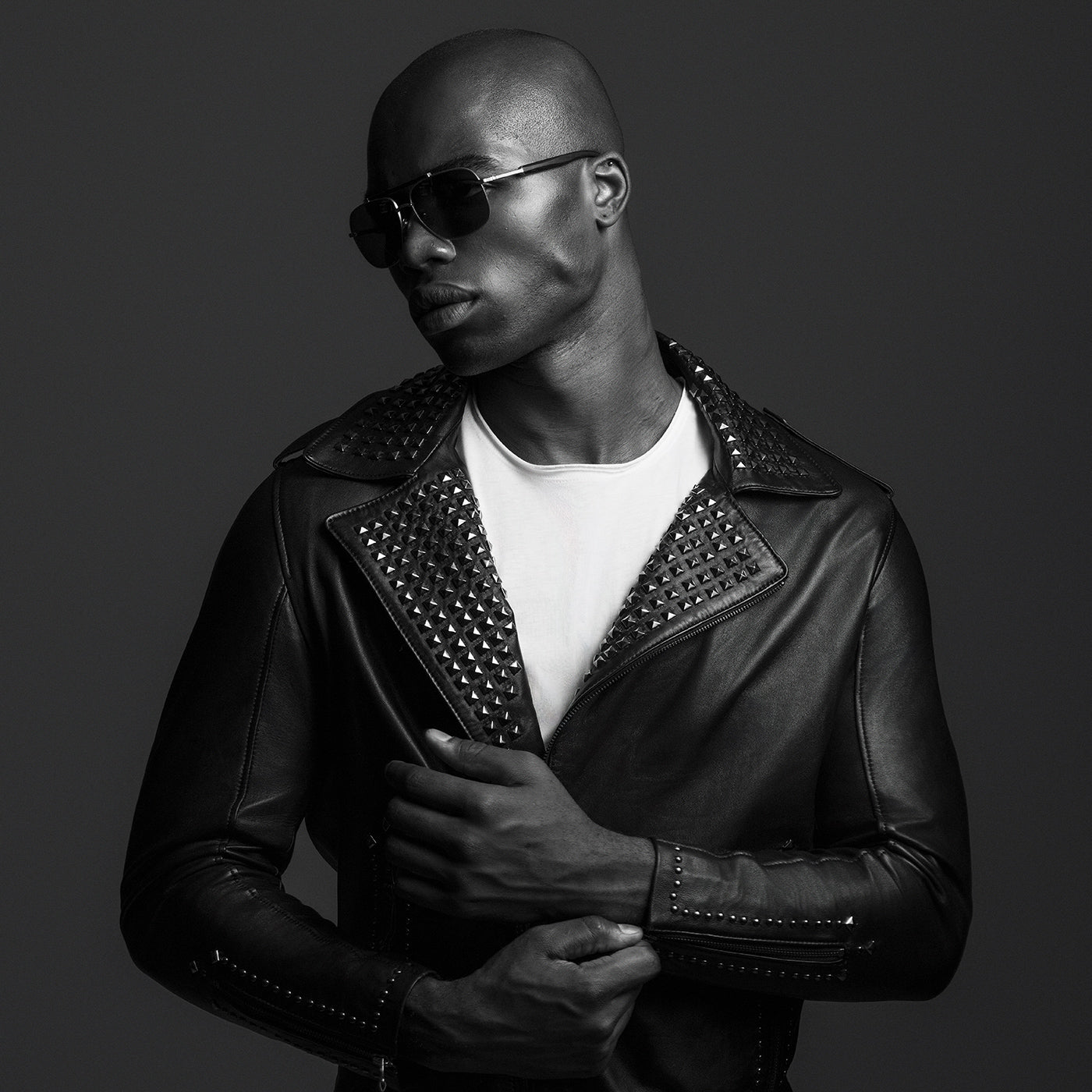 Ron Tomson | Mens Designer Clothing - Fashion Forward