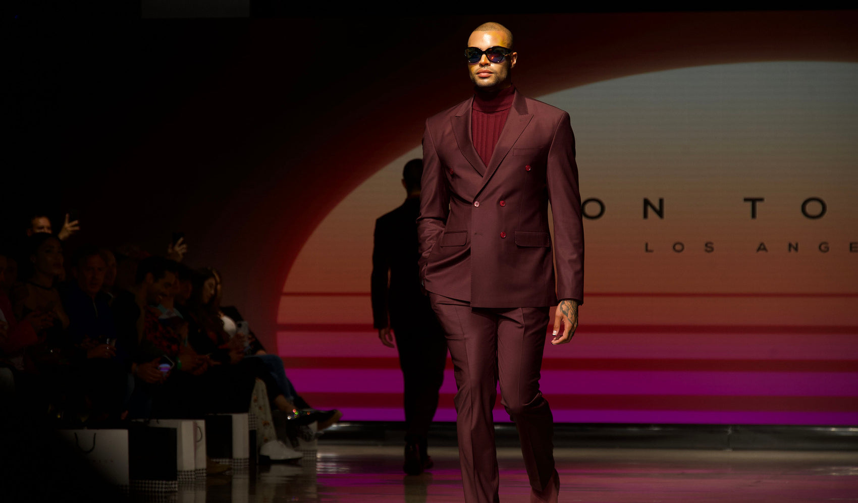 FAQ - Designer and Tailored Clothing for Men – Ron Tomson